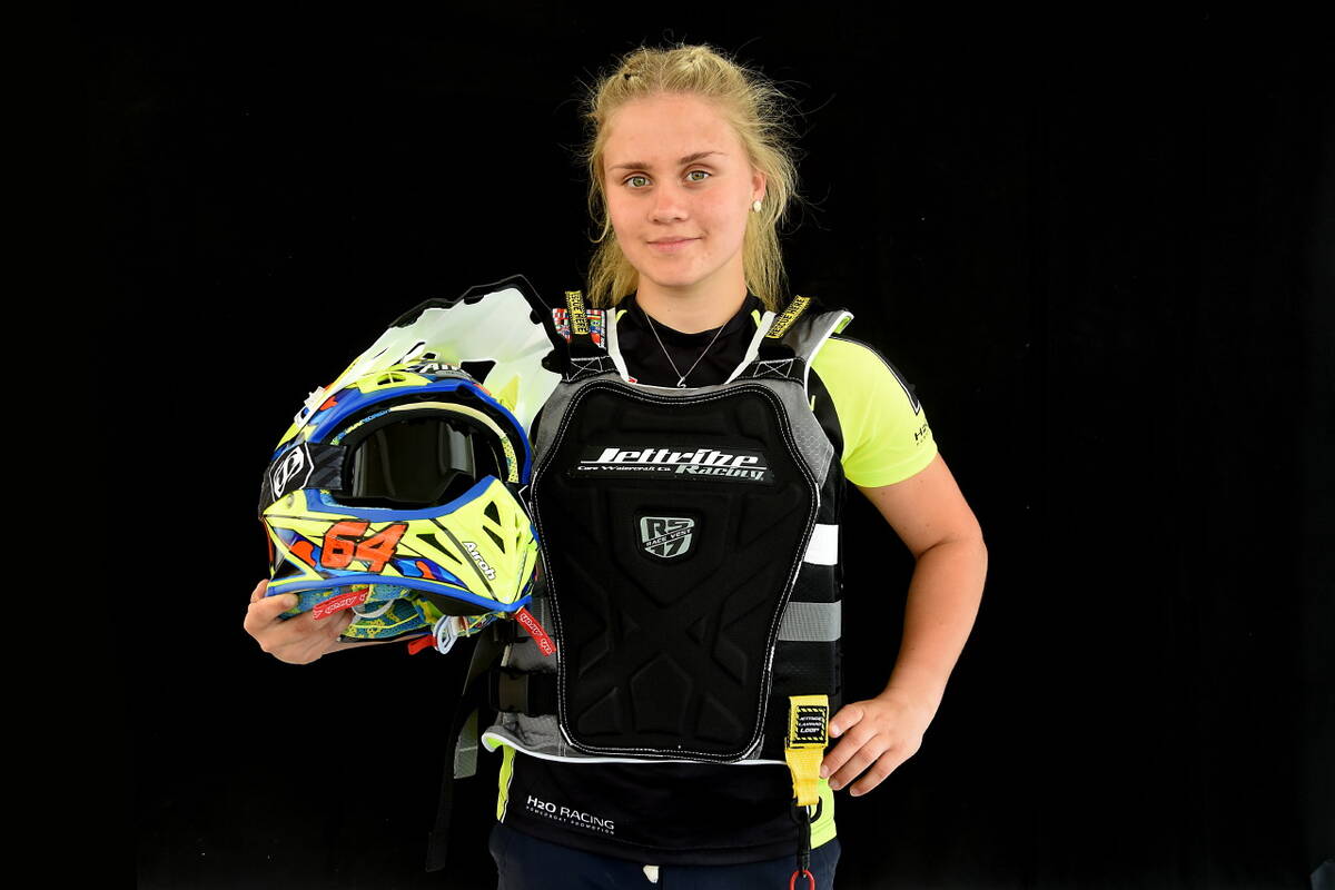 Jasmiin Üpraus - Eesti Veemoto Liit